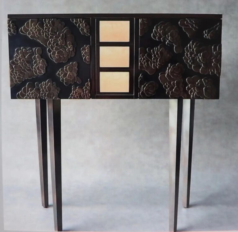 Cabinet en bronze motif floral par Frédérique Domergue - Sculpture ...